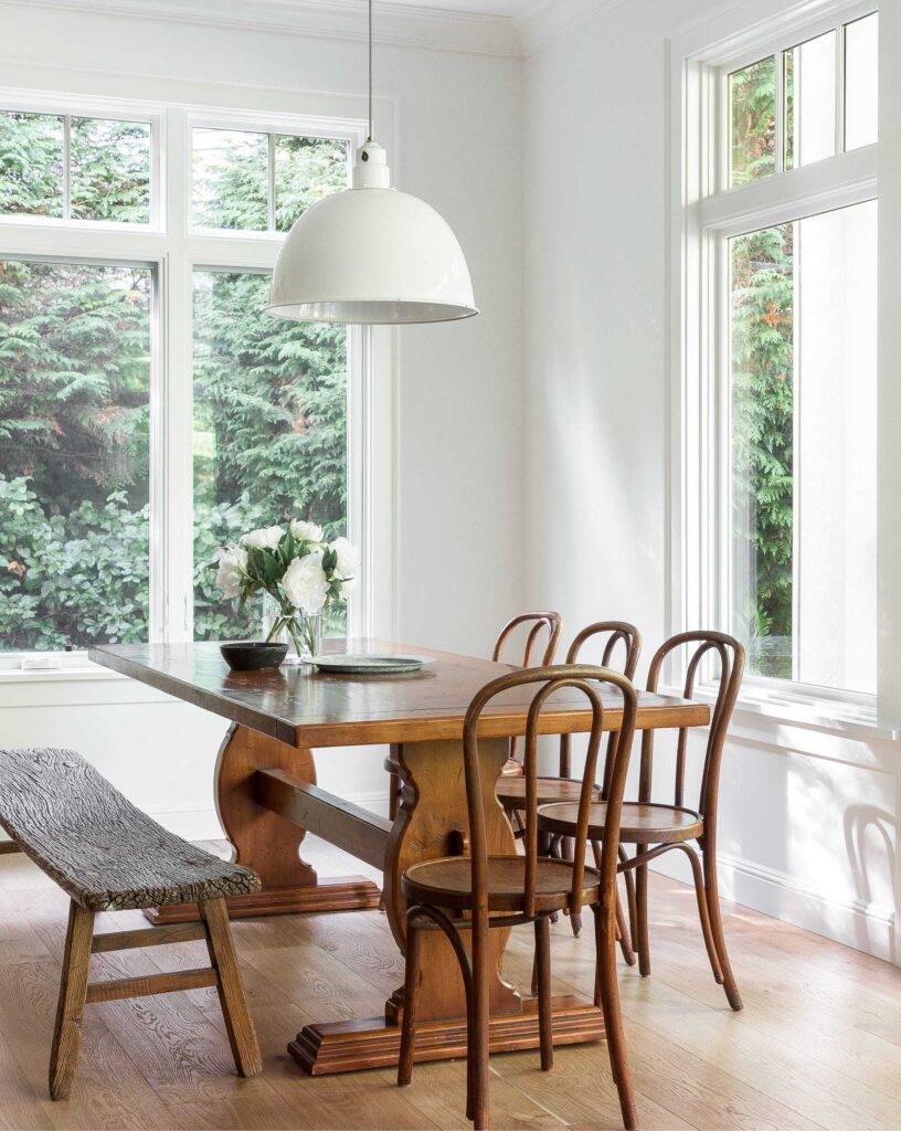 5 Ways to Make a Traditional Farmhouse Modern | Nook & Find
